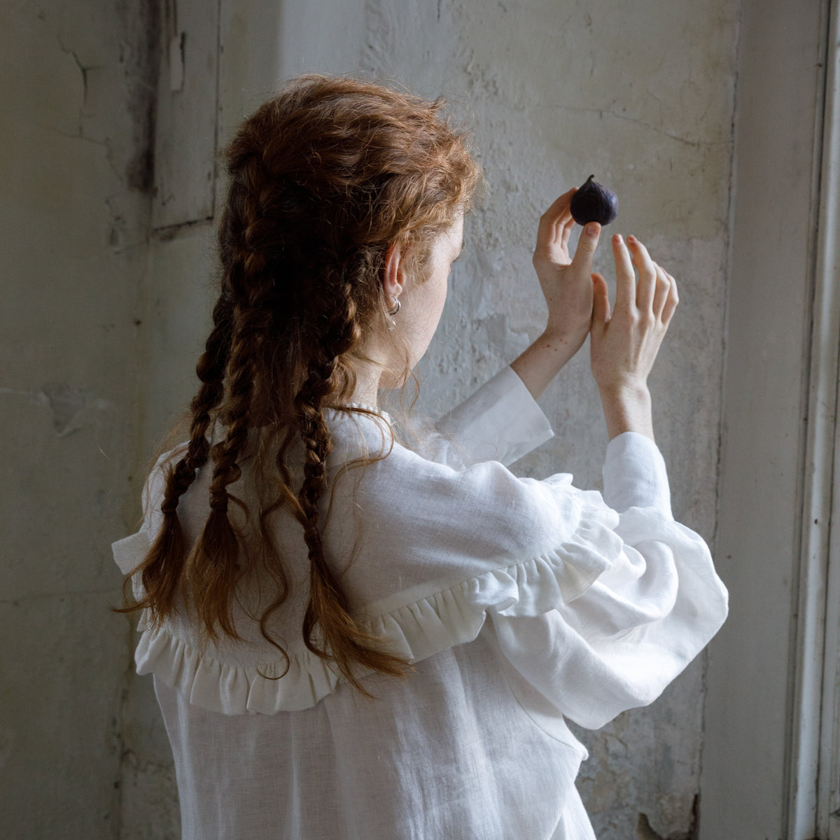 FRILLS TOP IN IVORY – Jennifer Slattery Textiles